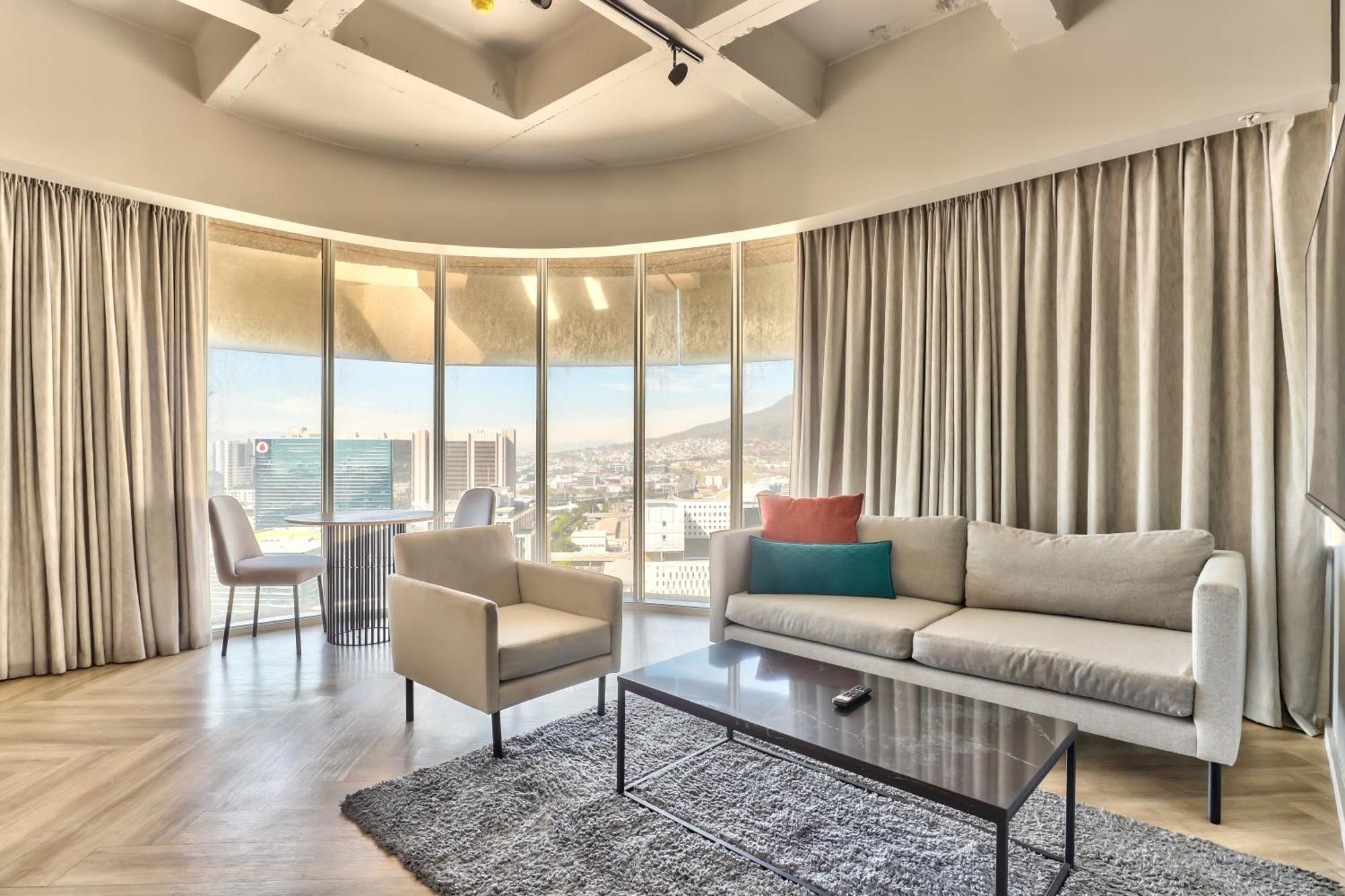 WINK APARTHOTEL ONE THIBAULT CAPE TOWN